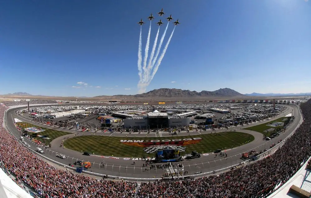 Are NASCAR Engines Fuel Injected? The Science Behind It Explained ...