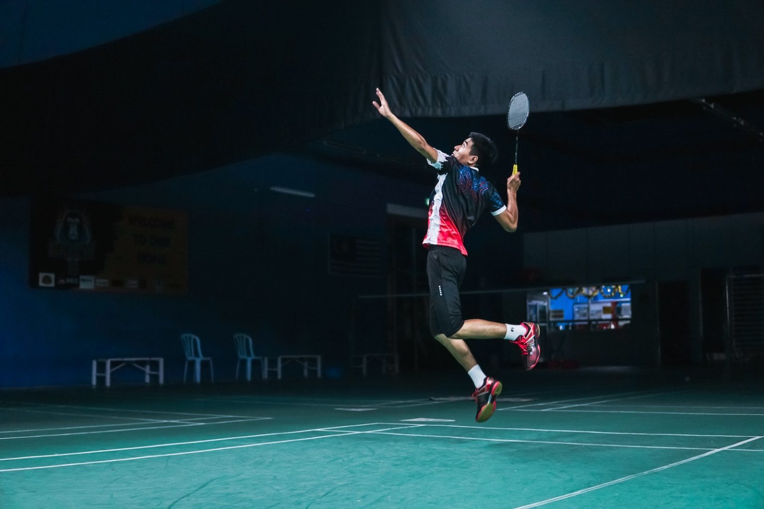 What Is Smash In Badminton? A Comprehensive Guide To Mastering The ...