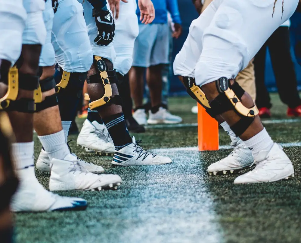 How To Walk On A College Football Team: 5 Steps To Make It Happen ...