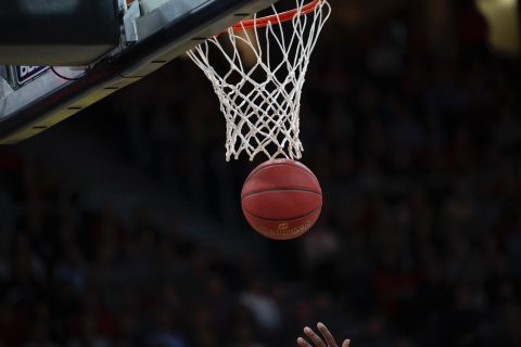 How To Beat A Box And 1 Defense In Basketball: Simple Strategies ...