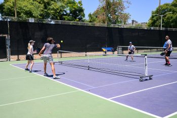 How To Pick A Perfect Pickleball Racket: A Comprehensive Guide ...